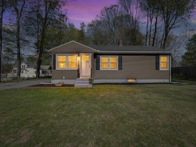 3 bedroom, Worcester MA 01603 102373075