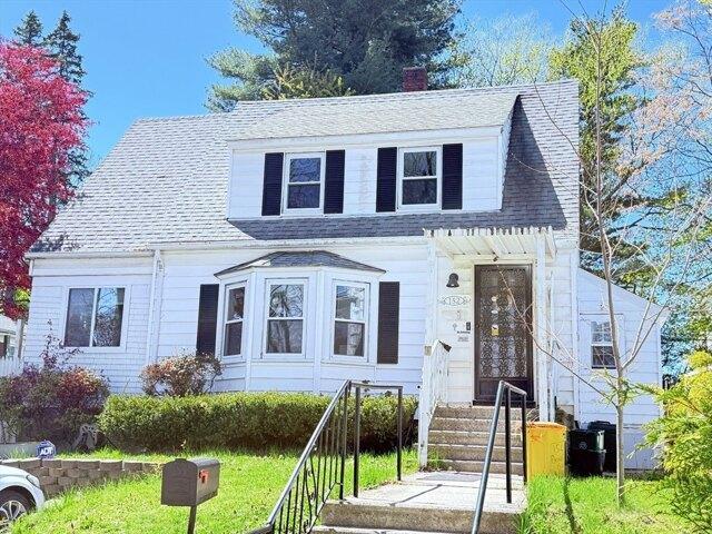 3 bedroom, Worcester MA 01603 102724696