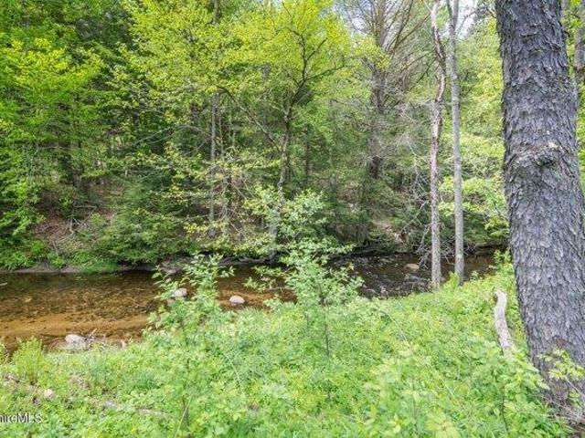 3 bedroom, Worthington MA 01098 102860063