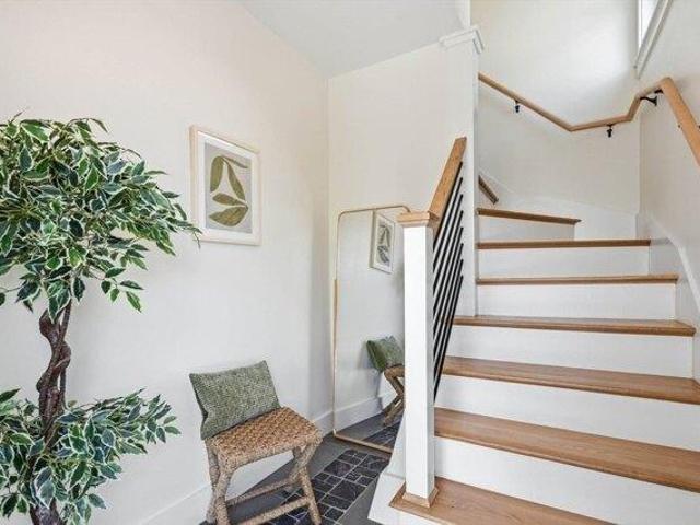 3 bedroom, Watertown MA 02472 LS102825858