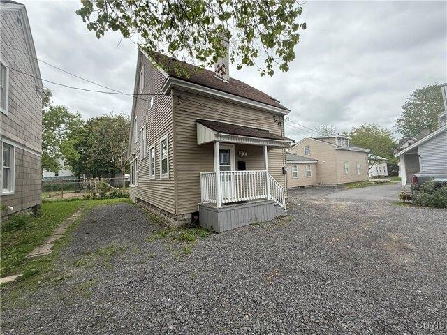 3 bedroom, Watertown NY 13601 100246822