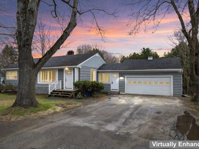 3 bedroom, Waterville ME 04901 105122530