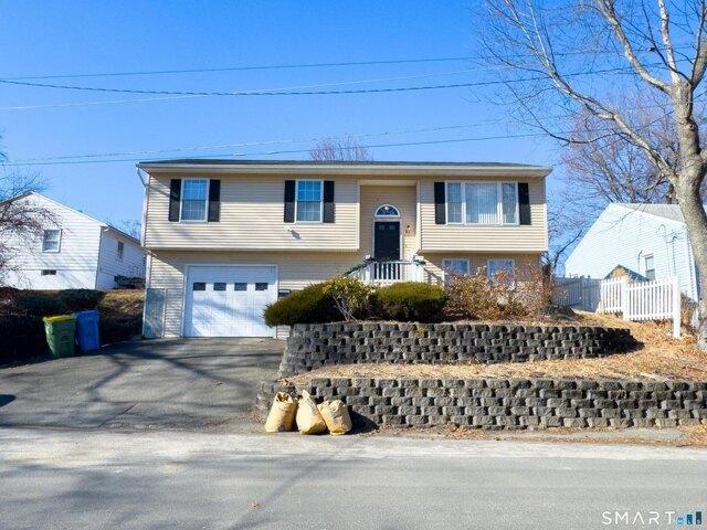 3 bedroom, Waterbury CT 06704 101746789