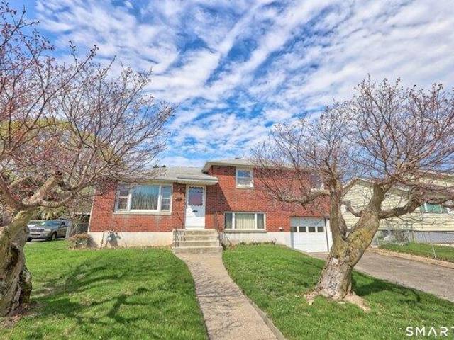 3 bedroom, Waterbury CT 06704 101897160