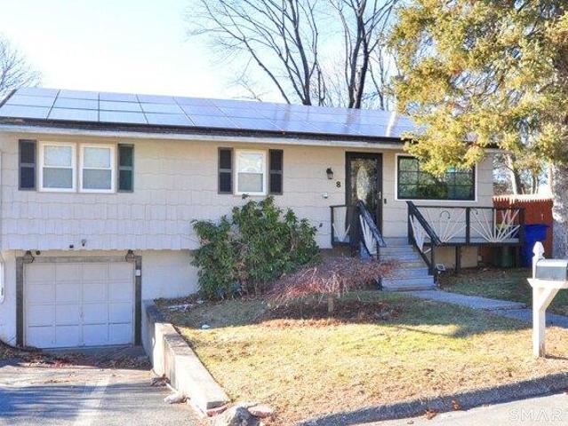 3 bedroom, Waterbury CT 06704 102828672