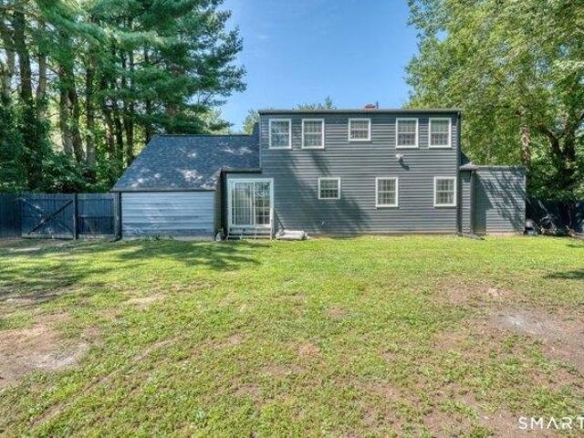 3 bedroom, Waterbury CT 06704 104870322