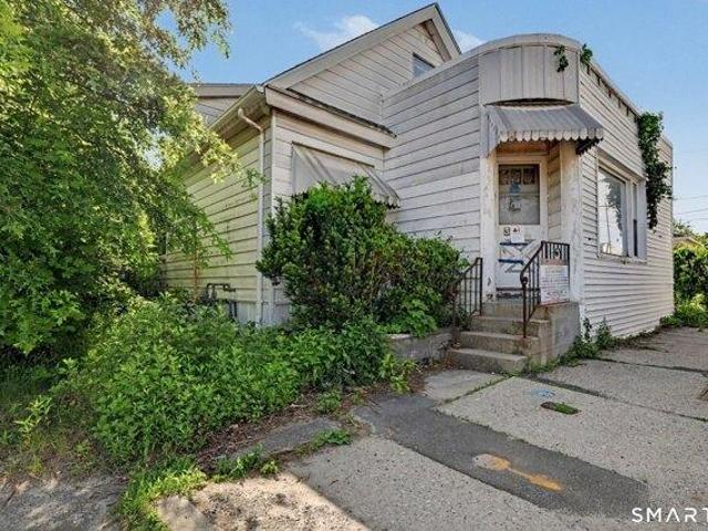 3 bedroom, Waterbury CT 06704 104812274