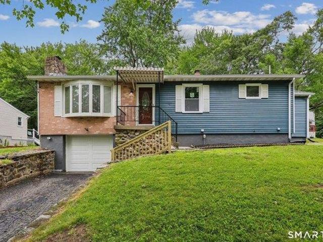 3 bedroom, Waterbury CT 06704 105176119