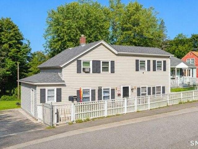 3 bedroom, Waterbury CT 06704 105122552