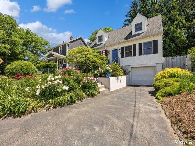 3 bedroom, Waterbury CT 06705 104233264