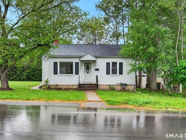 3 bedroom, Waterbury CT 06705 104408107