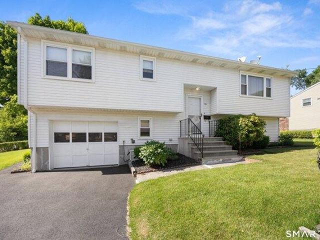 3 bedroom, Waterbury CT 06705 104409280