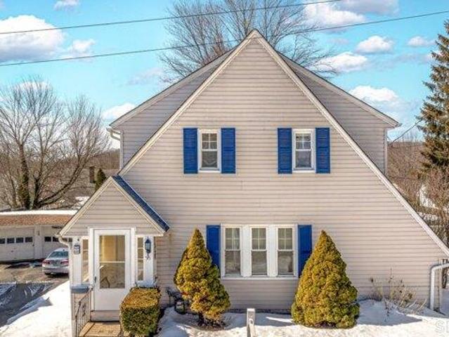 3 bedroom, Waterbury CT 06705 104512312
