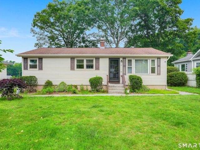 3 bedroom, Waterbury CT 06705 104512493