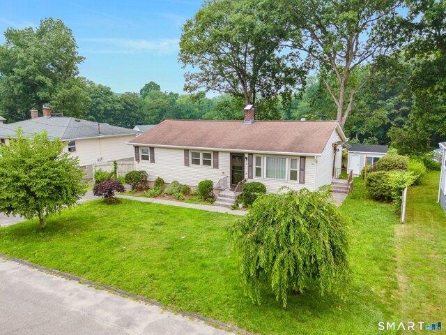 3 bedroom, Waterbury CT 06705 105204089
