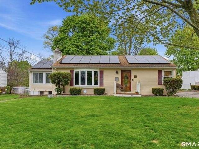 3 bedroom, Waterbury CT 06706 102585128
