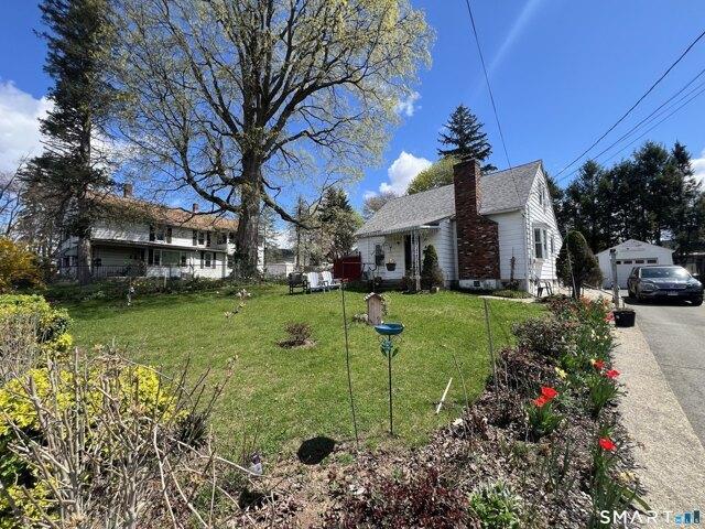 3 bedroom, Waterbury CT 06706 105157001