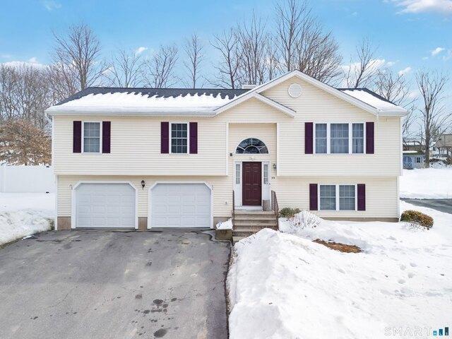 3 bedroom, Waterbury CT 06708 LS100886989