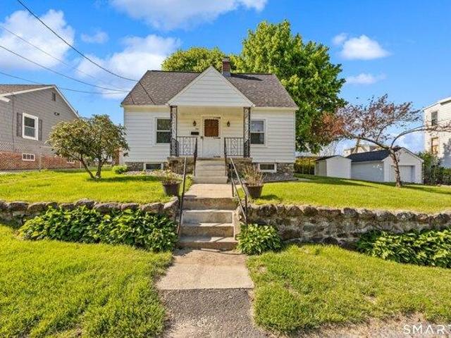 3 bedroom, Waterbury CT 06708 102825844