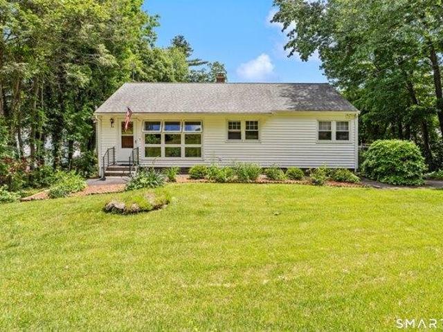 3 bedroom, Waterbury CT 06708 104832594