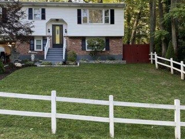 3 bedroom, Waterbury CT 06708 104834145