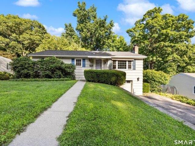 3 bedroom, Waterbury CT 06708 104906005