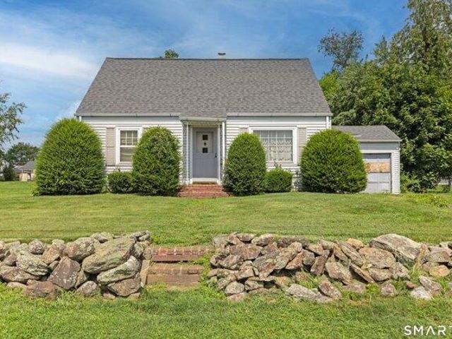 3 bedroom, Waterbury CT 06708 105143656