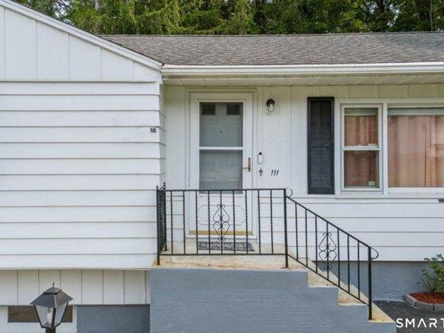 3 bedroom, Waterbury CT 06708 105159578