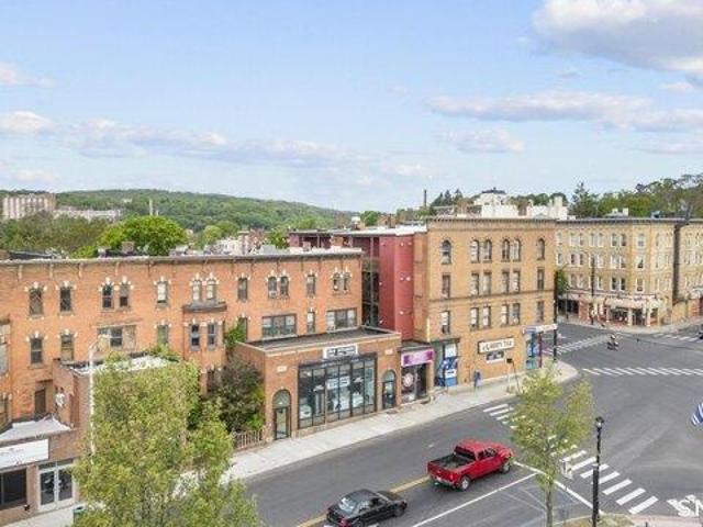 3 bedroom, Waterbury CT 06702 102562089