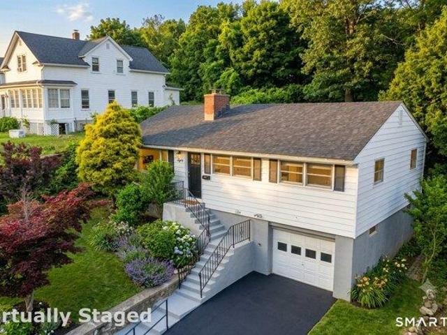 3 bedroom, Waterbury CT 06710 104478893