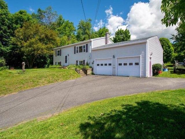 3 bedroom, Waterbury VT 05676 103435514