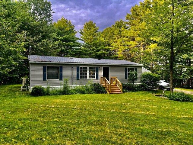 3 bedroom, Waterford ME 04088 104831629