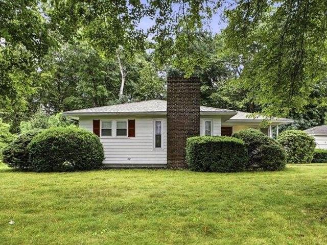 3 bedroom, Wayland MA 01778 104541191