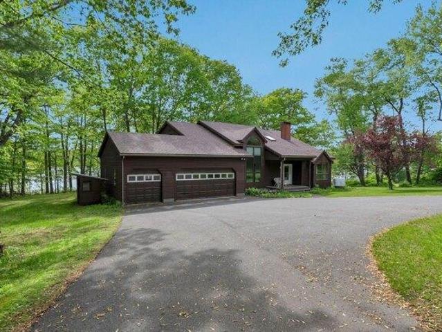 3 bedroom, Wayne ME 04284 104477696