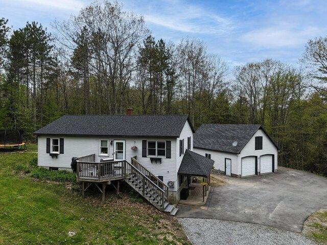 3 bedroom, Wayne ME 04284 102592298