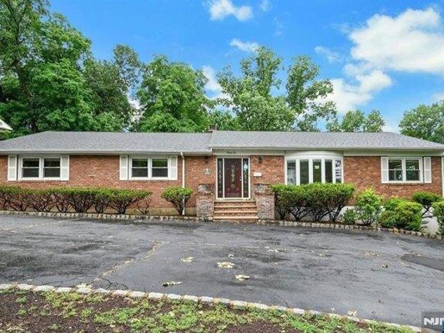 3 bedroom, Wayne NJ 07470 104481800