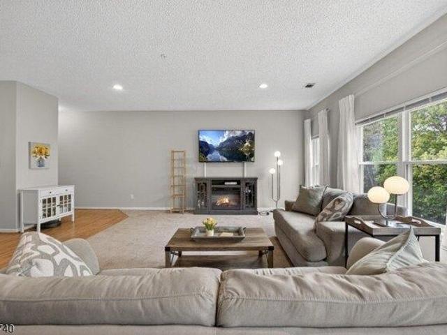 3 bedroom, Wayne NJ 07470 104481832