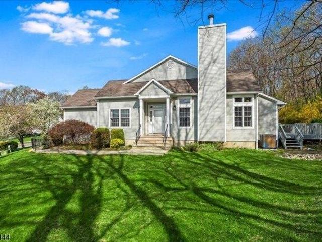 3 bedroom, Wayne NJ 07470 LS102318663