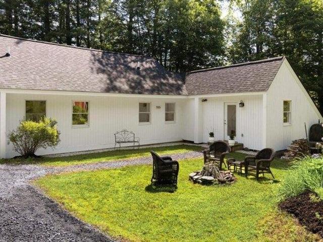 3 bedroom, Waitsfield VT 05673 105105055