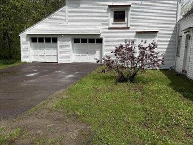 3 bedroom, Waldoboro ME 04572 104440468