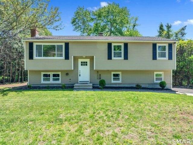 3 bedroom, Wallingford CT 06492 LS102528906