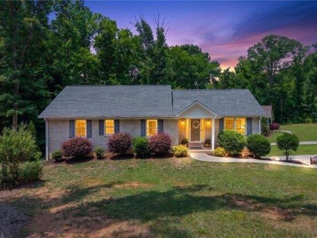 3 bedroom, Walnut Cove NC 27052 104898441