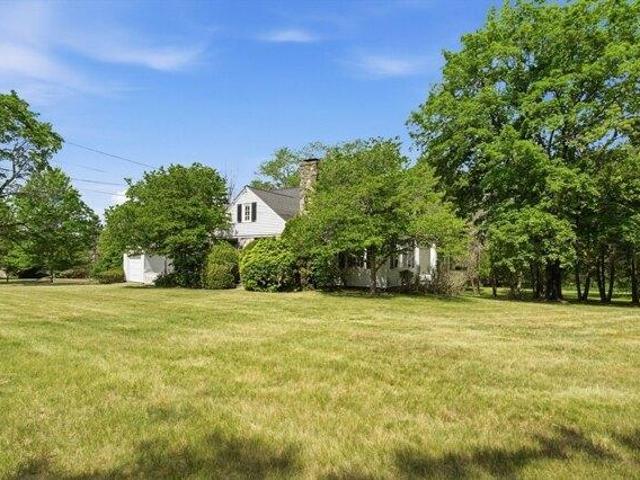 3 bedroom, Walpole MA 02081 104234691