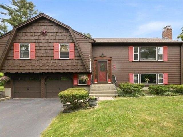 3 bedroom, Walpole MA 02081 105203800