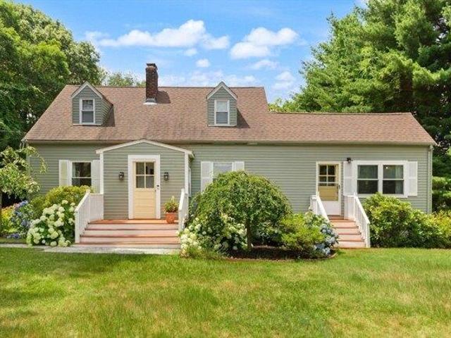 3 bedroom, Walpole MA 02032 104789681