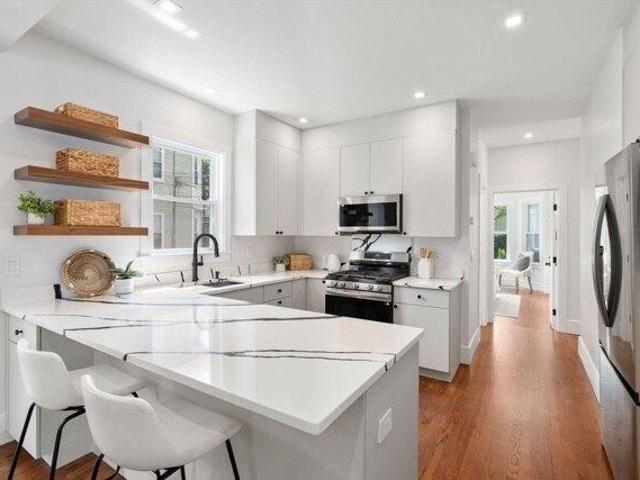 3 bedroom, Waltham MA 02453 104514550