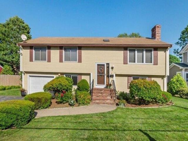 3 bedroom, Waltham MA 02453 104376465