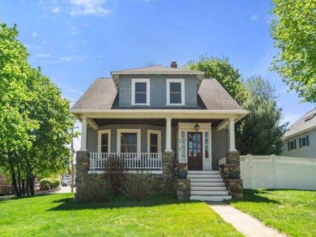 3 bedroom, Waltham MA 02453 LS102563413