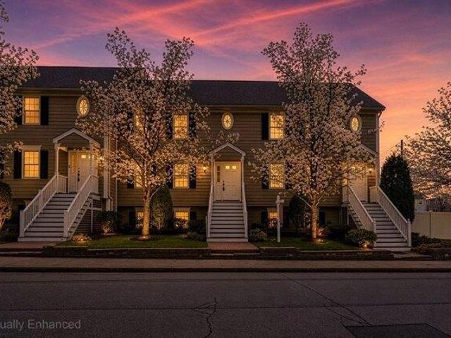 3 bedroom, Waltham MA 02453 LS102564596