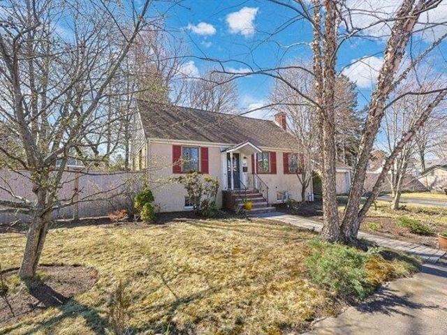 3 bedroom, Waltham MA 02453 LS102527859